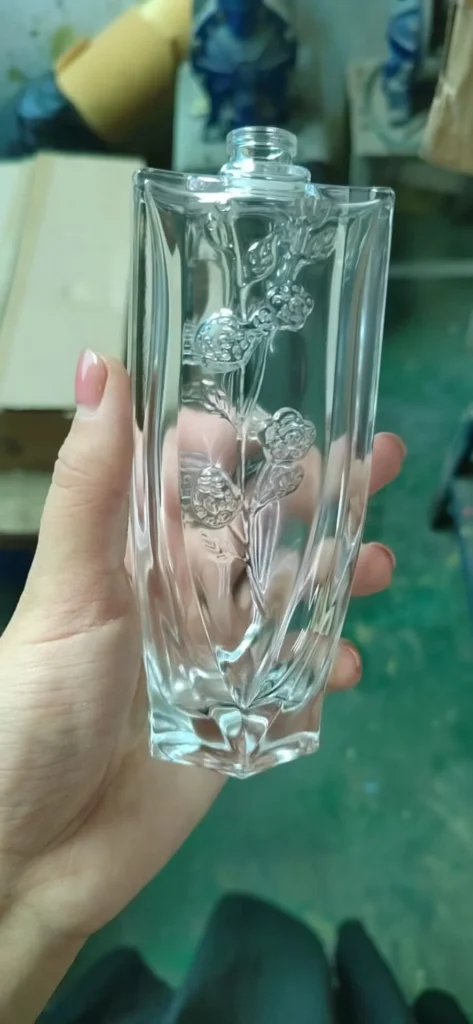 Perfume Glass Bottle Factory: Manufacturing Processes & Buyer’s Guide
